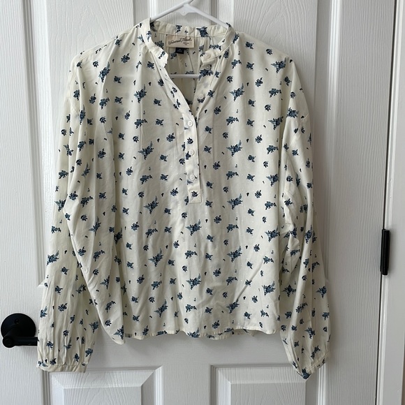 Universal Thread | Tops | Universal Thread Floral Blouse | Poshmark